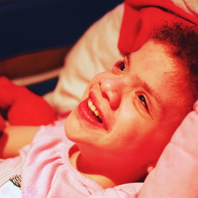 Stephanie Nimmo is fundraising for Shooting Star Children's Hospices