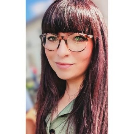 Emma Stokes is fundraising for Refuge