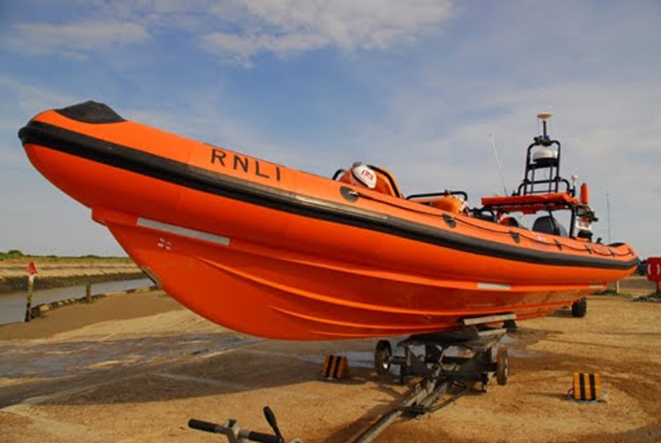 Simon Compton is fundraising for RNLI - Royal National Lifeboat Institution