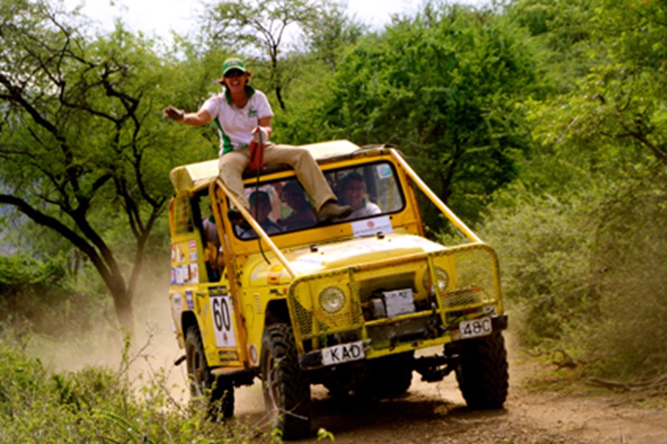 Rowena White is fundraising for Rhino Ark