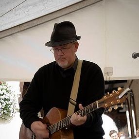 Dave Rolfe is fundraising for Alzheimer's Society