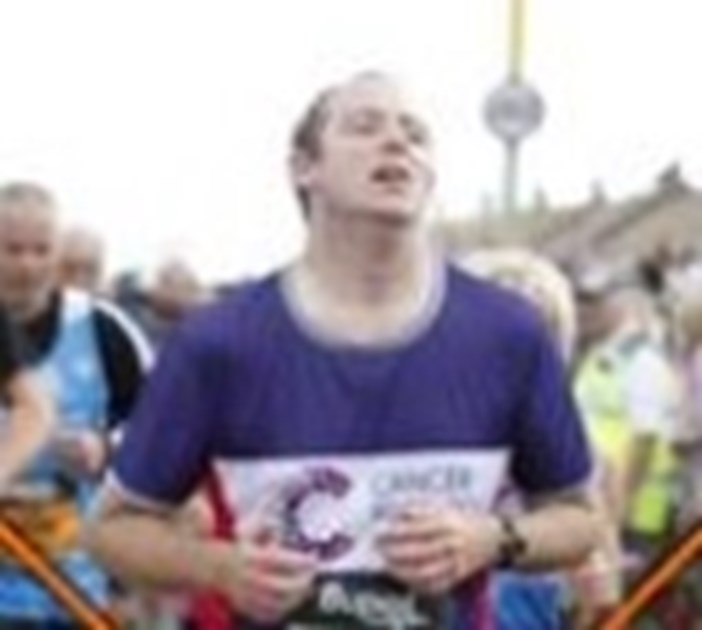 Ian Loynd is fundraising for Macmillan Cancer Support