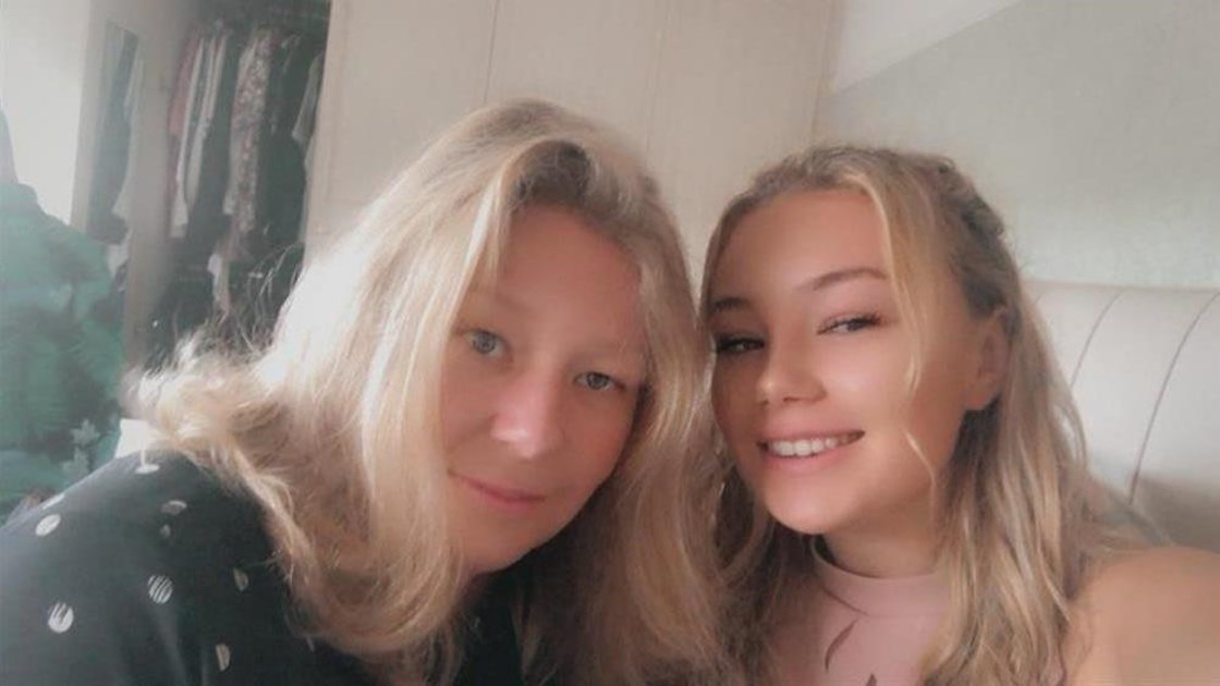 Hannah Austin is fundraising for Macmillan Cancer Support