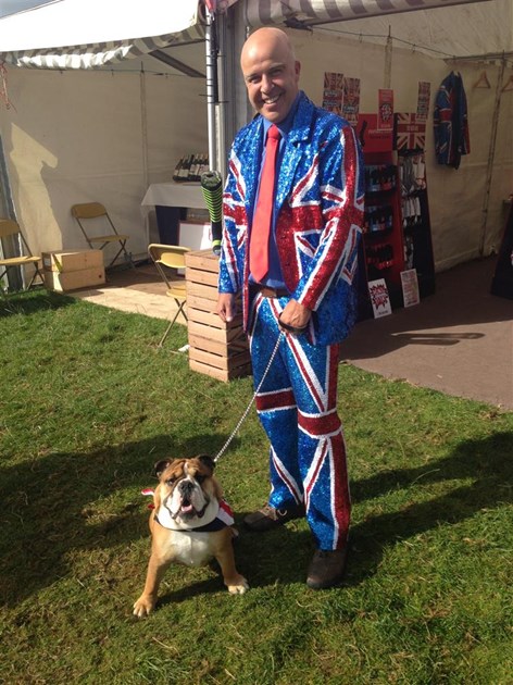 Martin Lowe is fundraising for Macmillan Cancer Support