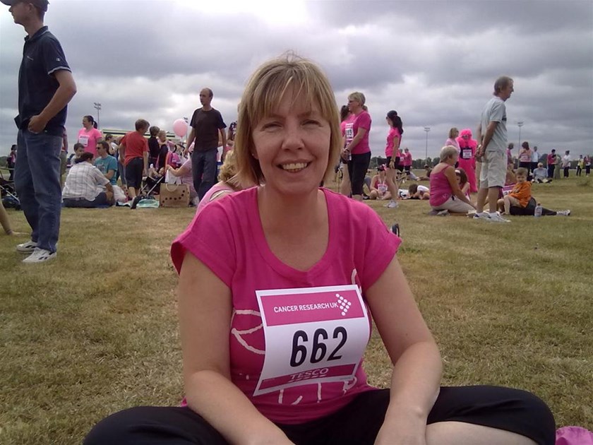 Lisa Philpott is fundraising for Cancer Research UK