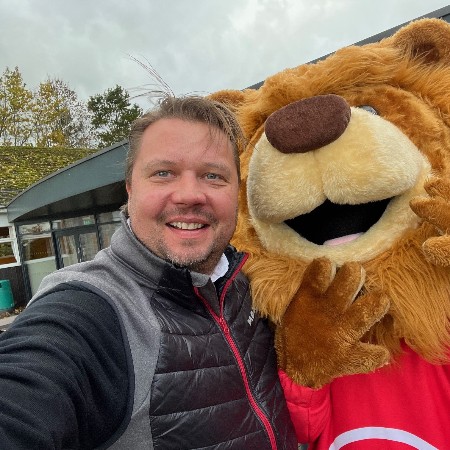 Torsten Schreck is fundraising for Alzheimer's Society