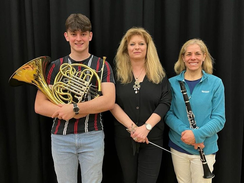 Eldre Beukes is fundraising for Deafblind UK