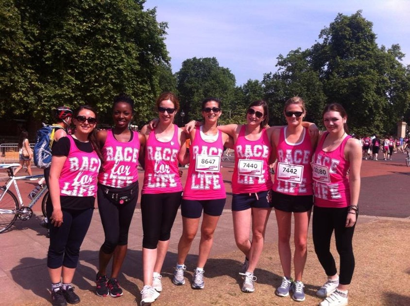 Elizabeth Bushby is fundraising for Cancer Research UK