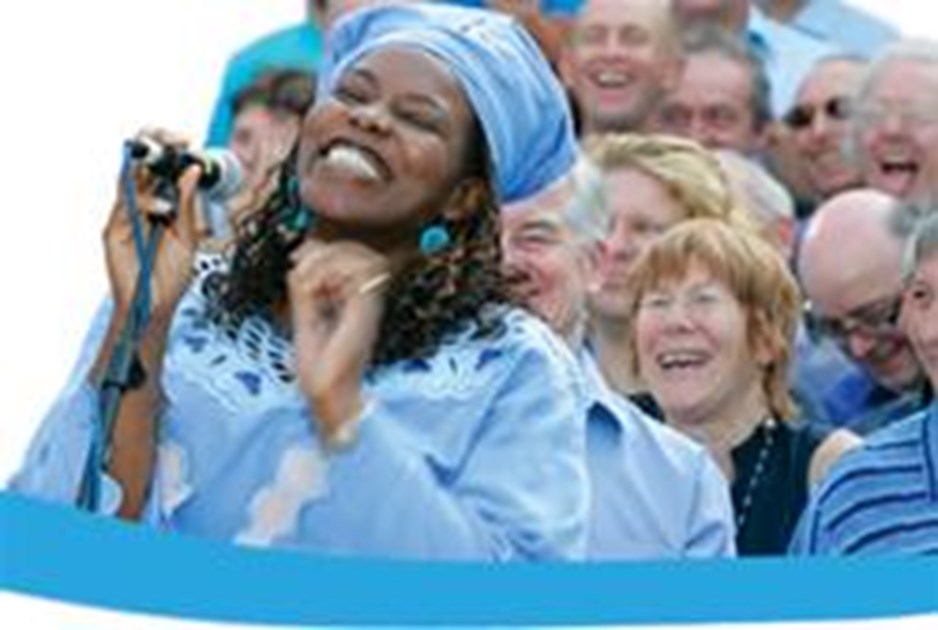 Laura Howlett is fundraising for WaterAid