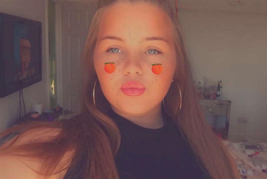 Lacey Elliott is fundraising for Alzheimer's Society