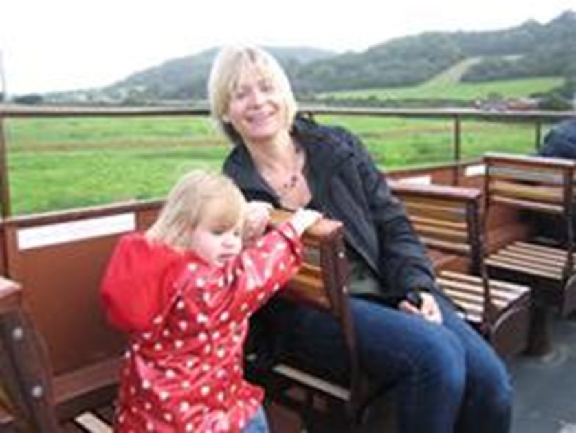 julie goodall is fundraising for Cancer Research UK