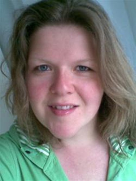 Sarah Rowlands is fundraising for Cancer Research UK