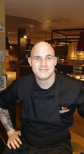 Andrew Peebles is fundraising for Macmillan Cancer Support