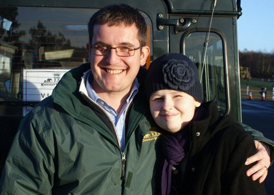 Matt Dodd is fundraising for Alice's Escapes