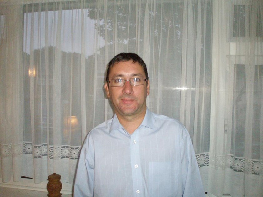 Simon Staines is fundraising for Help a Capital Child