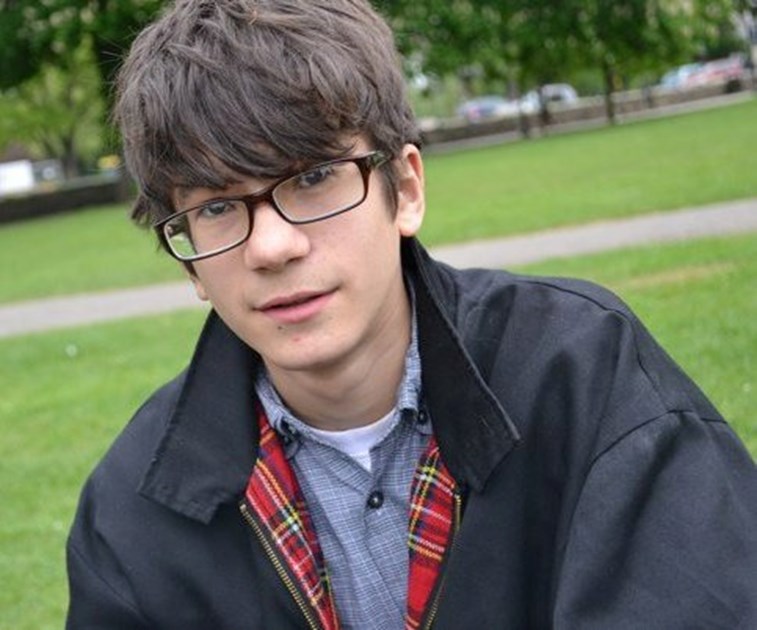 louis reece is fundraising for Cancer Research UK