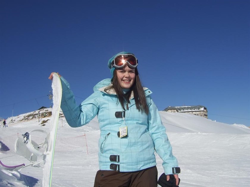 Caitlin Fowler is fundraising for Cancer Research UK