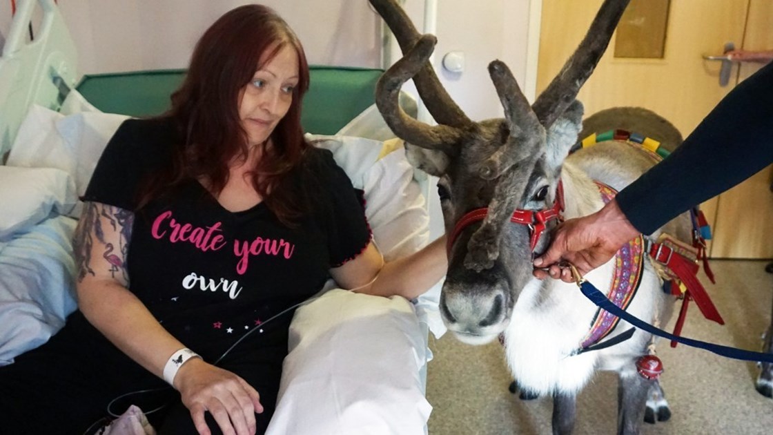 Lucy Pascoe is fundraising for The Myton Hospices