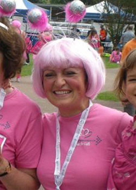 Jen Persson is fundraising for Cancer Research UK