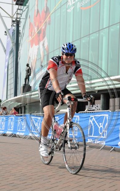 Stuart Jones is fundraising for Help for Heroes