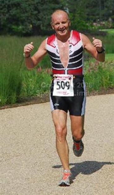 Steve Yarnold is fundraising for St Richard's Hospice Foundation