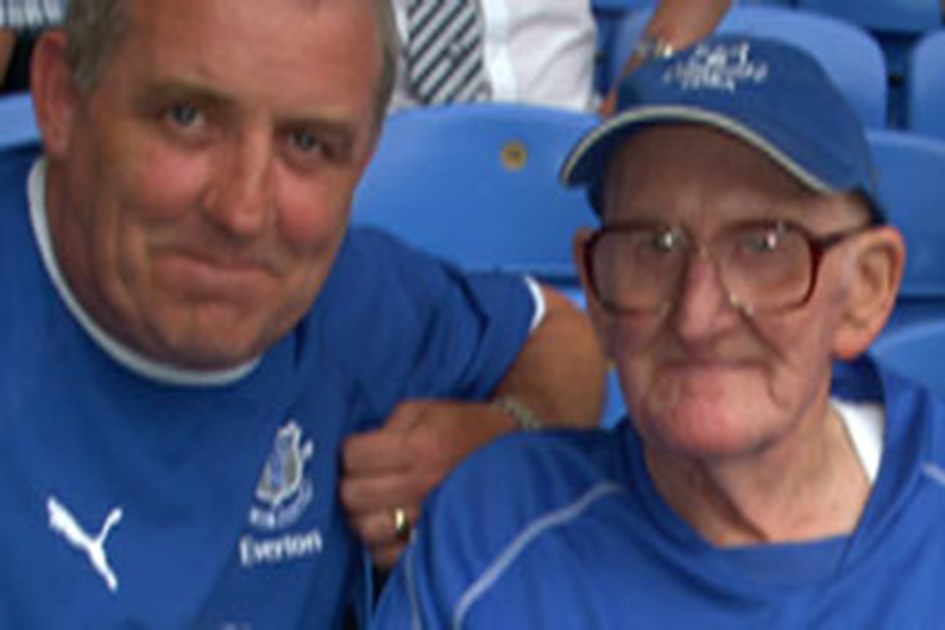 Mark Belcher is fundraising for Everton in the Community