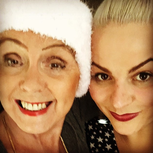 Chloe Gillie is fundraising for Macmillan Cancer Support