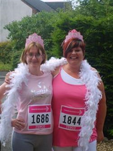 Sarah Bedwell is fundraising for Cancer Research UK