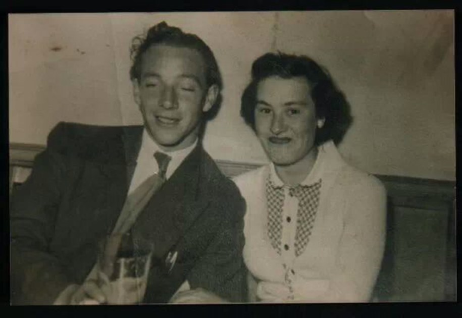 Emma Howarth is fundraising for Cancer Research UK