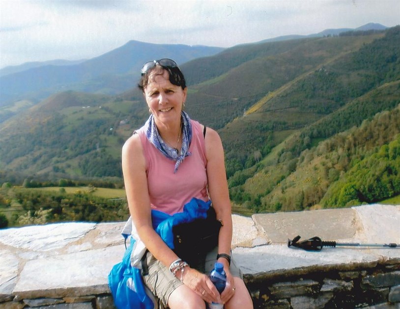 Elizabeth Marsh is fundraising for Cancer Research UK