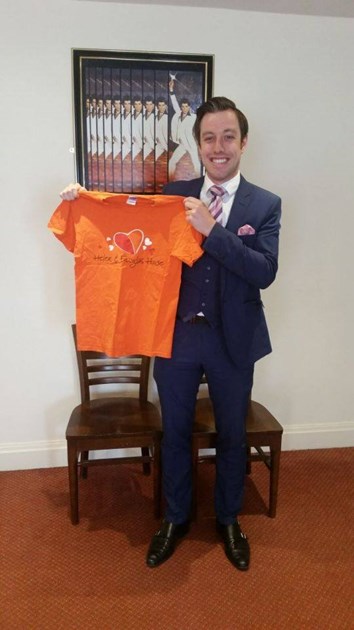 Scott Akers is fundraising for Helen & Douglas House