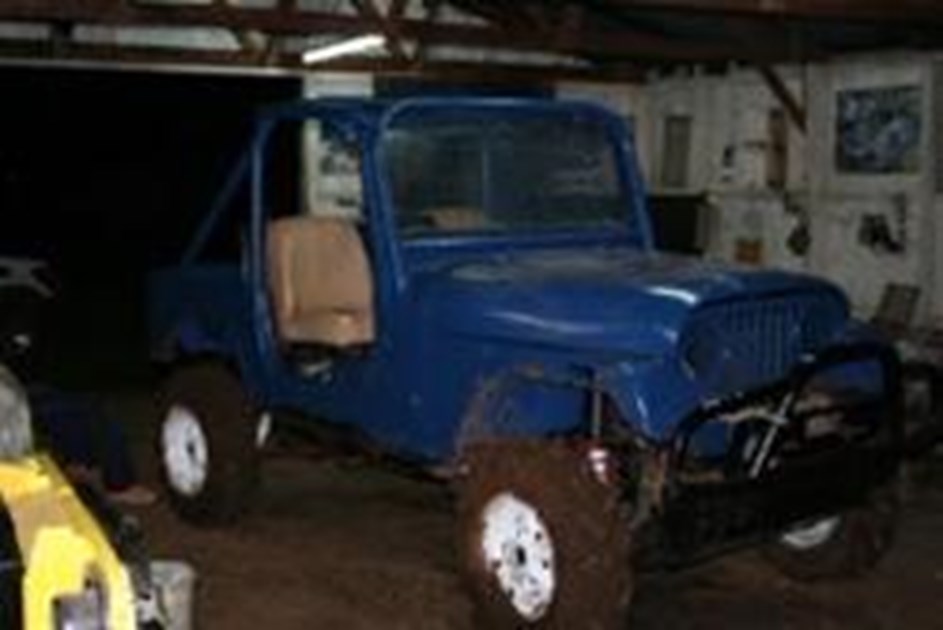 Mbugua Ngugi is fundraising for Rhino Ark